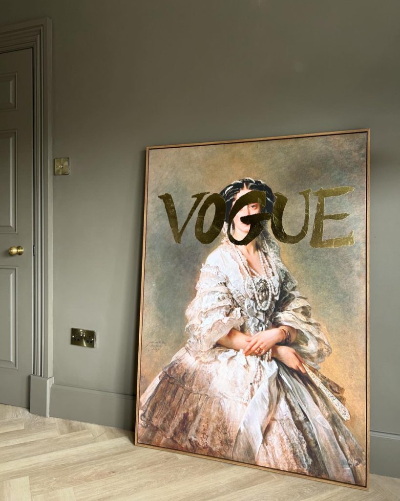Victorian Vogue Canvas - Interior Thirteen